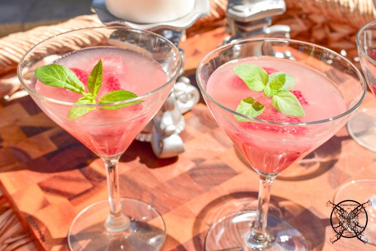 Simple Strawberry Sangria – JENRON DESIGNS