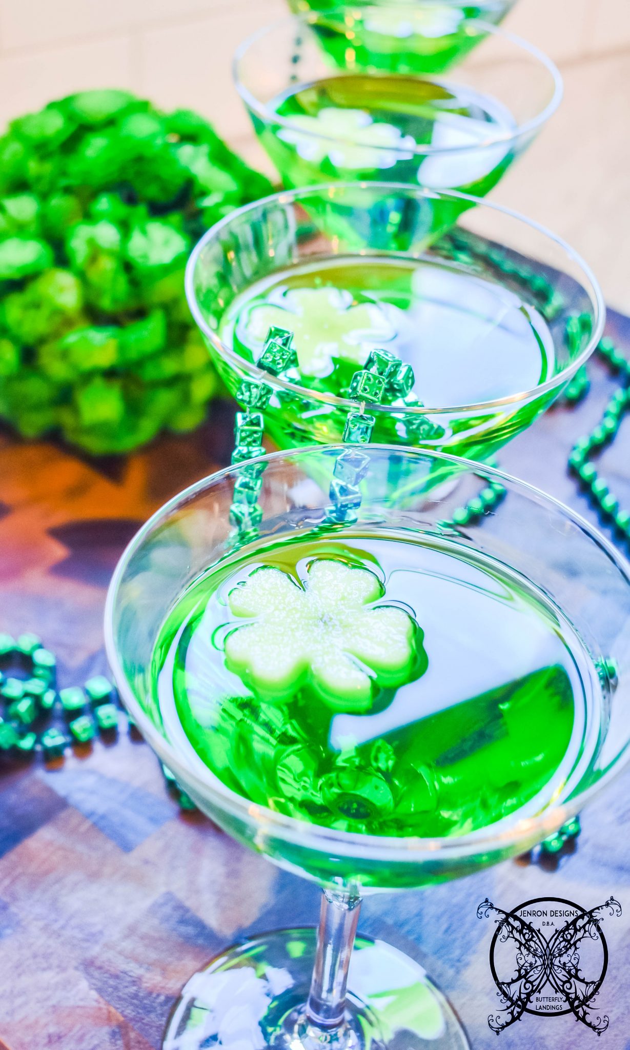 The Lucky Leprechaun Cocktail – JENRON DESIGNS