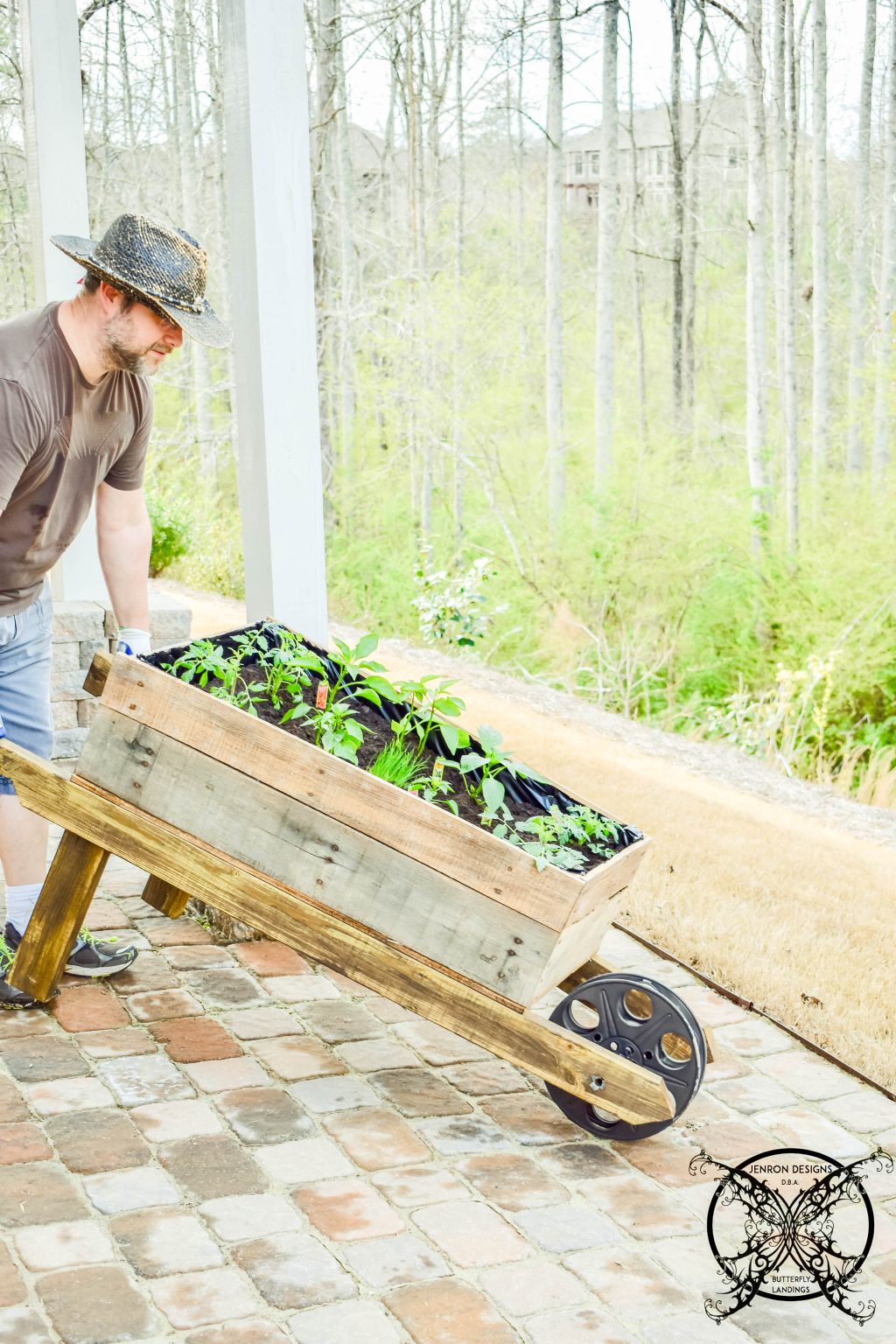 Wheelbarrow O’ Plenty Garden DIY – JENRON DESIGNS