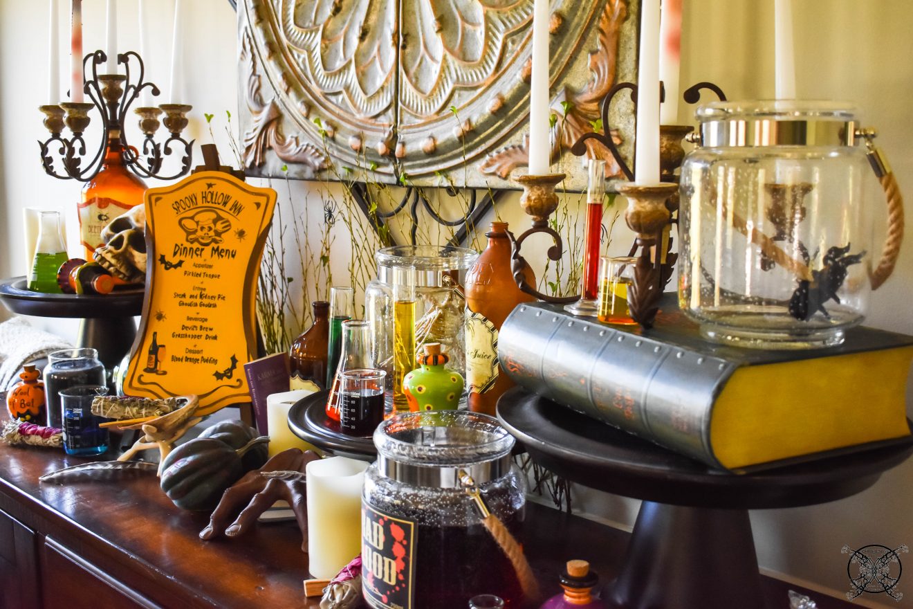 Creepy Halloween Tablescape – JENRON DESIGNS