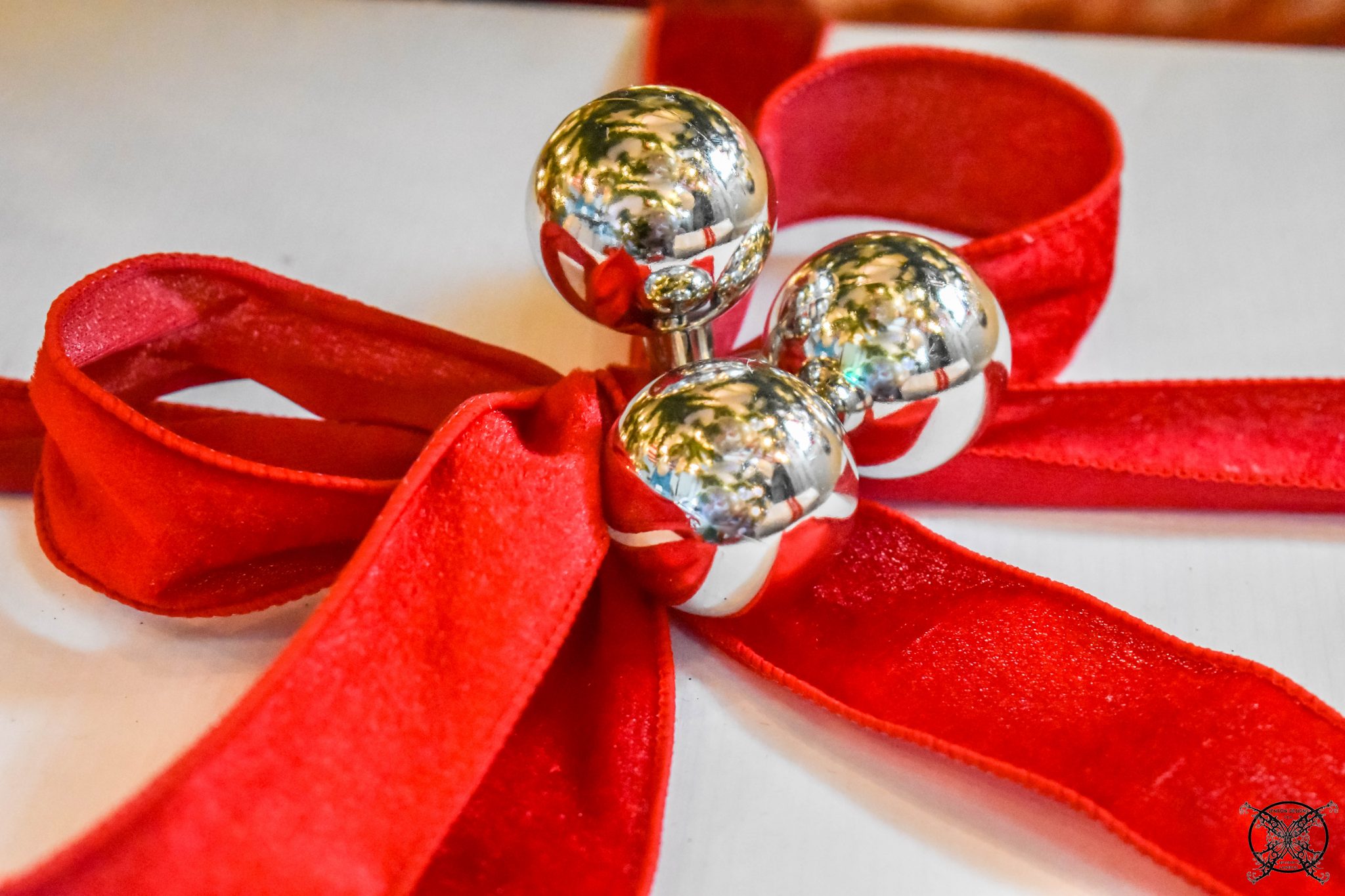 Making a Bow & Gift Wrapping Ideas – JENRON DESIGNS