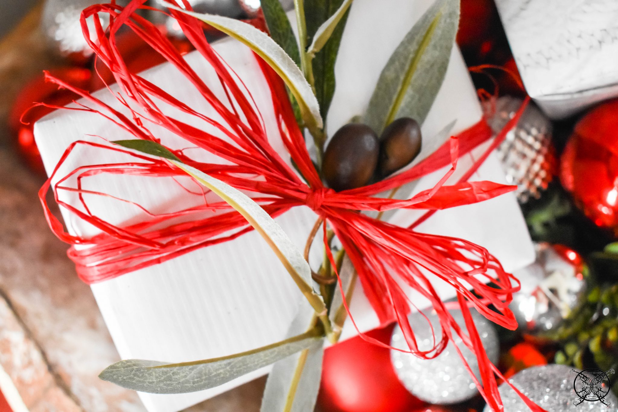 Making a Bow & Gift Wrapping Ideas – JENRON DESIGNS