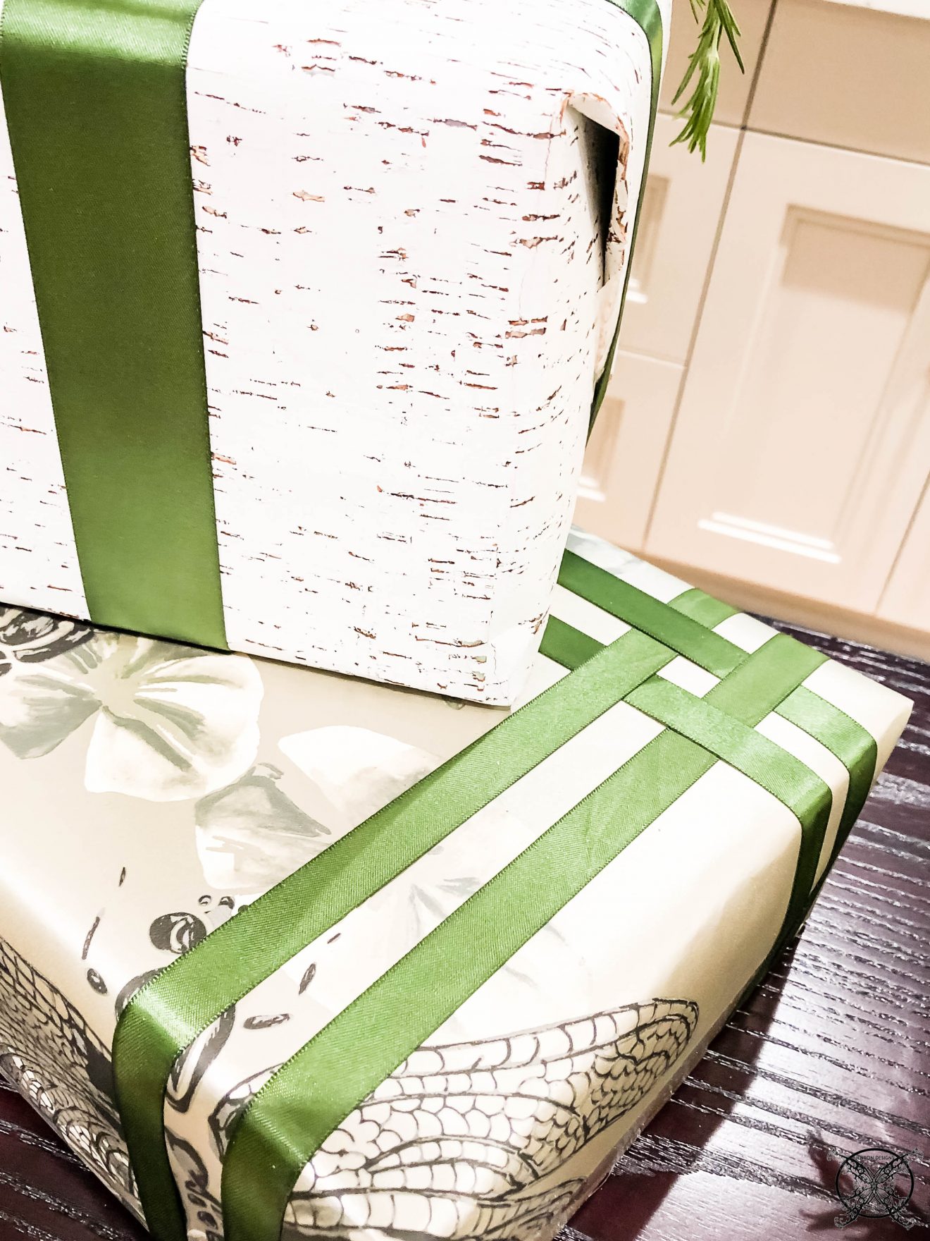 Making a Bow & Gift Wrapping Ideas – JENRON DESIGNS