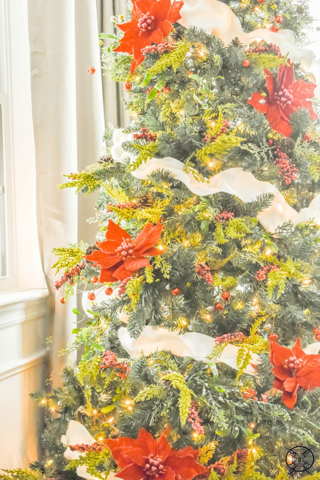 Jingle Bells Tablescape & Tree – JENRON DESIGNS
