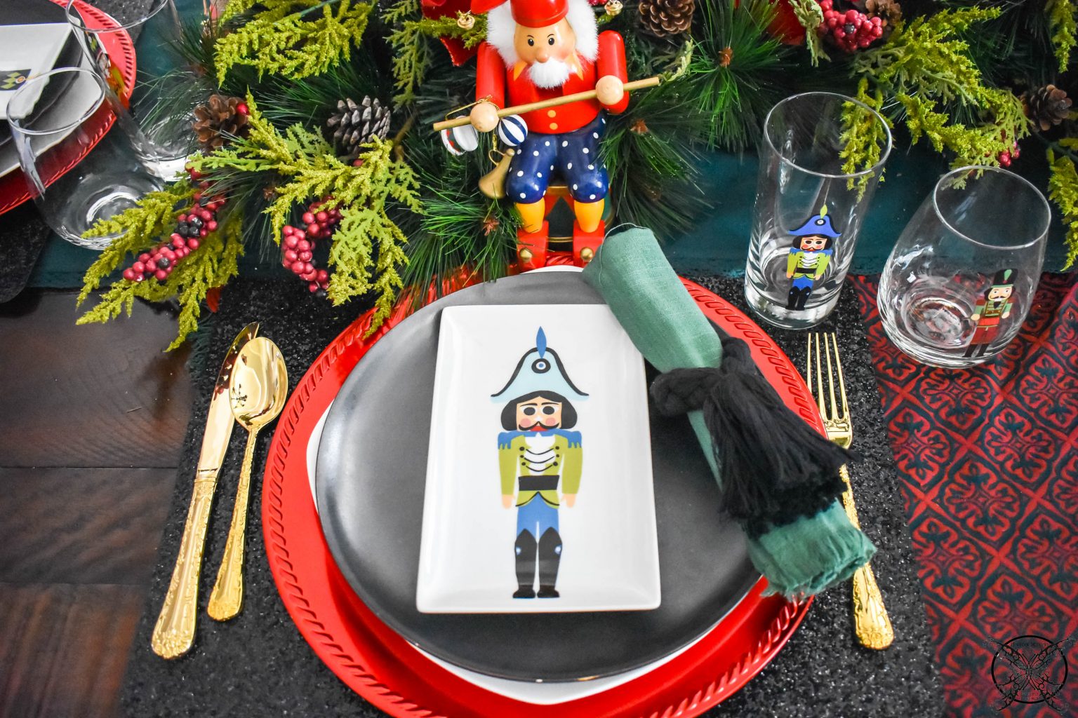 Setting My Nutcracker Dining Table – JENRON DESIGNS